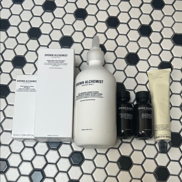 Grown Alchemist | Skincare | Nwt Grown Alchemist Beauty Set | Poshmark